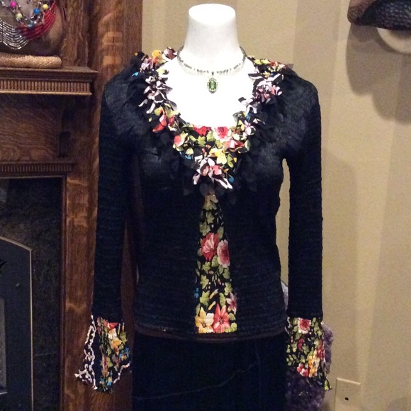 Alberto Makali | Tops | Alberto Makali Floral Camitank Cardi Set | Poshmark